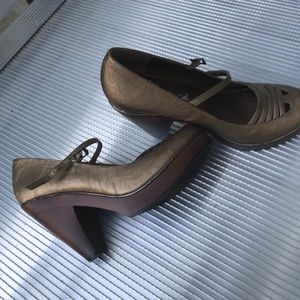 Two Lips | Shoes | Two Lips Womens Bronze Platform Shoes | Poshmark